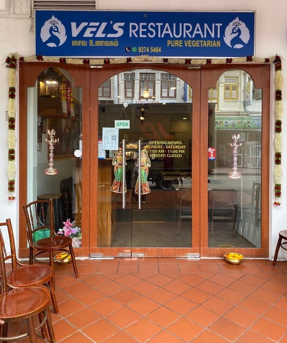 Vel’s Restaurant ～ お一人様も、友達と一緒でも、南インドミールスのすすめ | Singapore Style